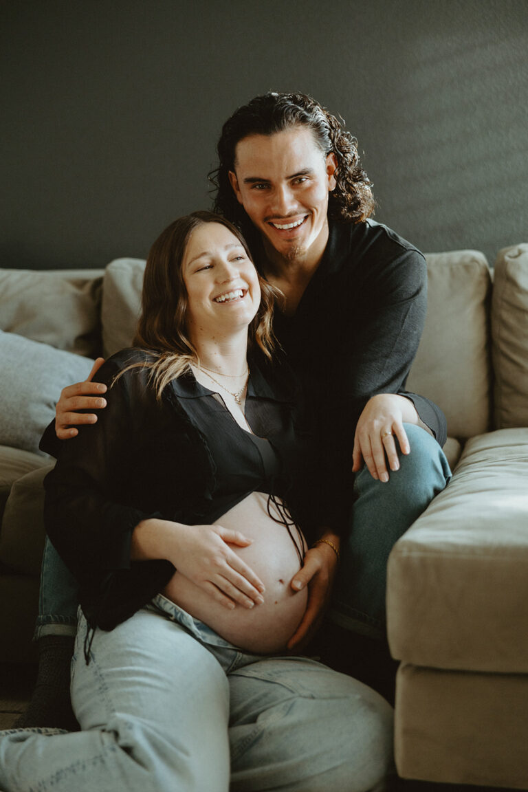 In-Home Maternity Session | Kiley & Ivan - emmawynnpaul.com